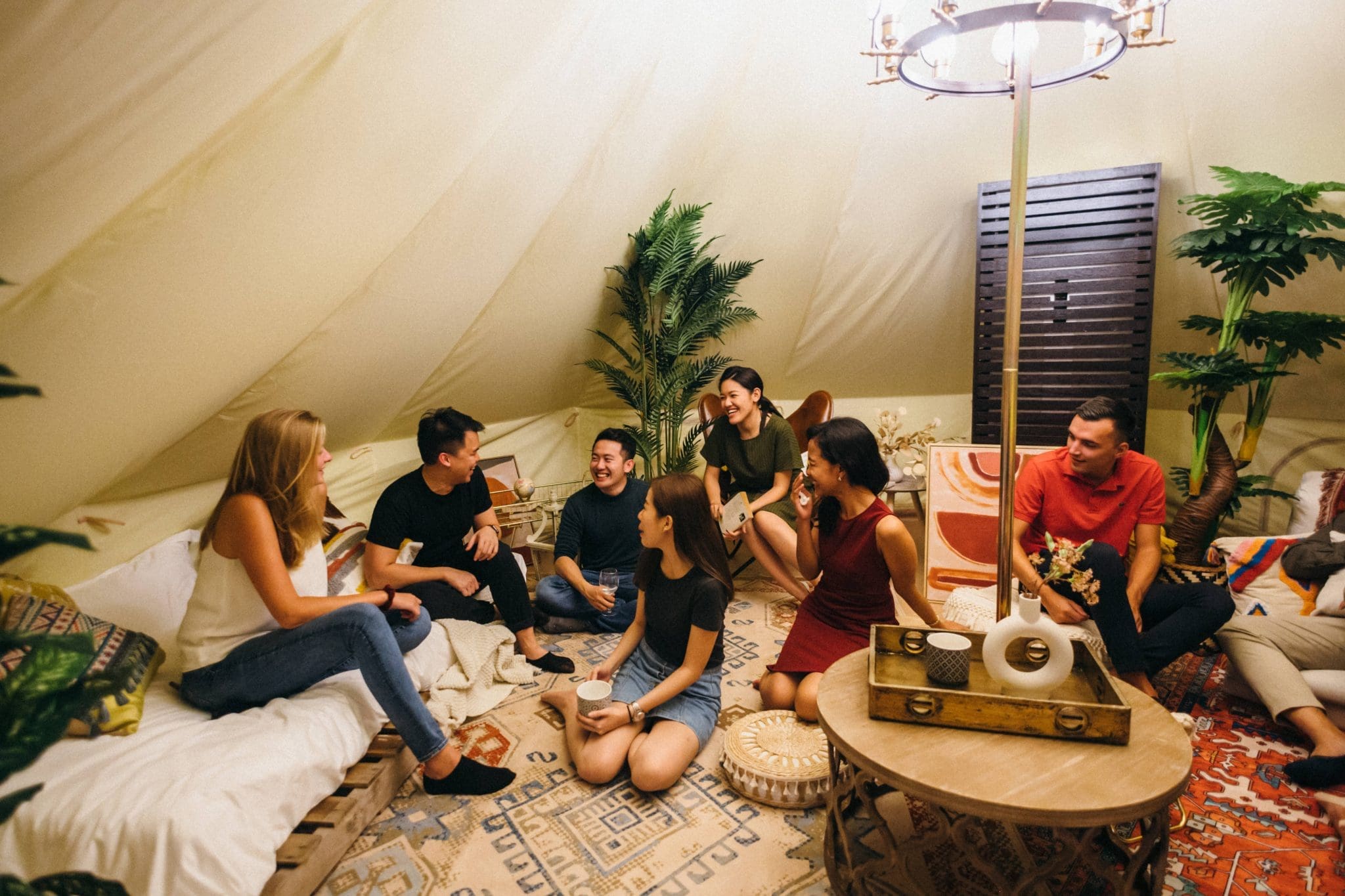 5 Ways to Host a Virtual Holiday Party with Your Team (Santa Approved ...